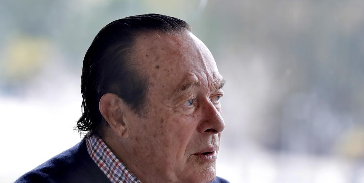 Curro Romero sufre una fractura de cadera - Chicuelinas y Tafalleras