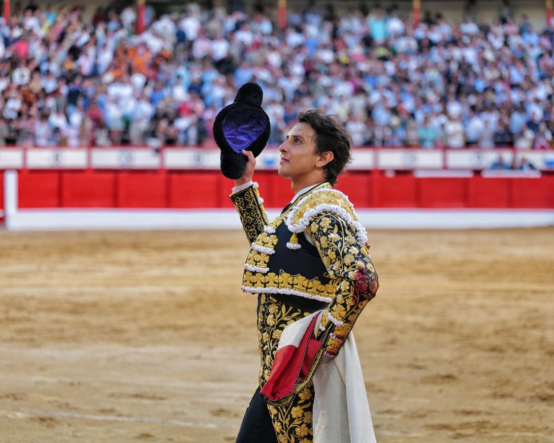 Orejas para ‘El Cid’ y Roca Rey en Santander - Chicuelinas y Tafalleras