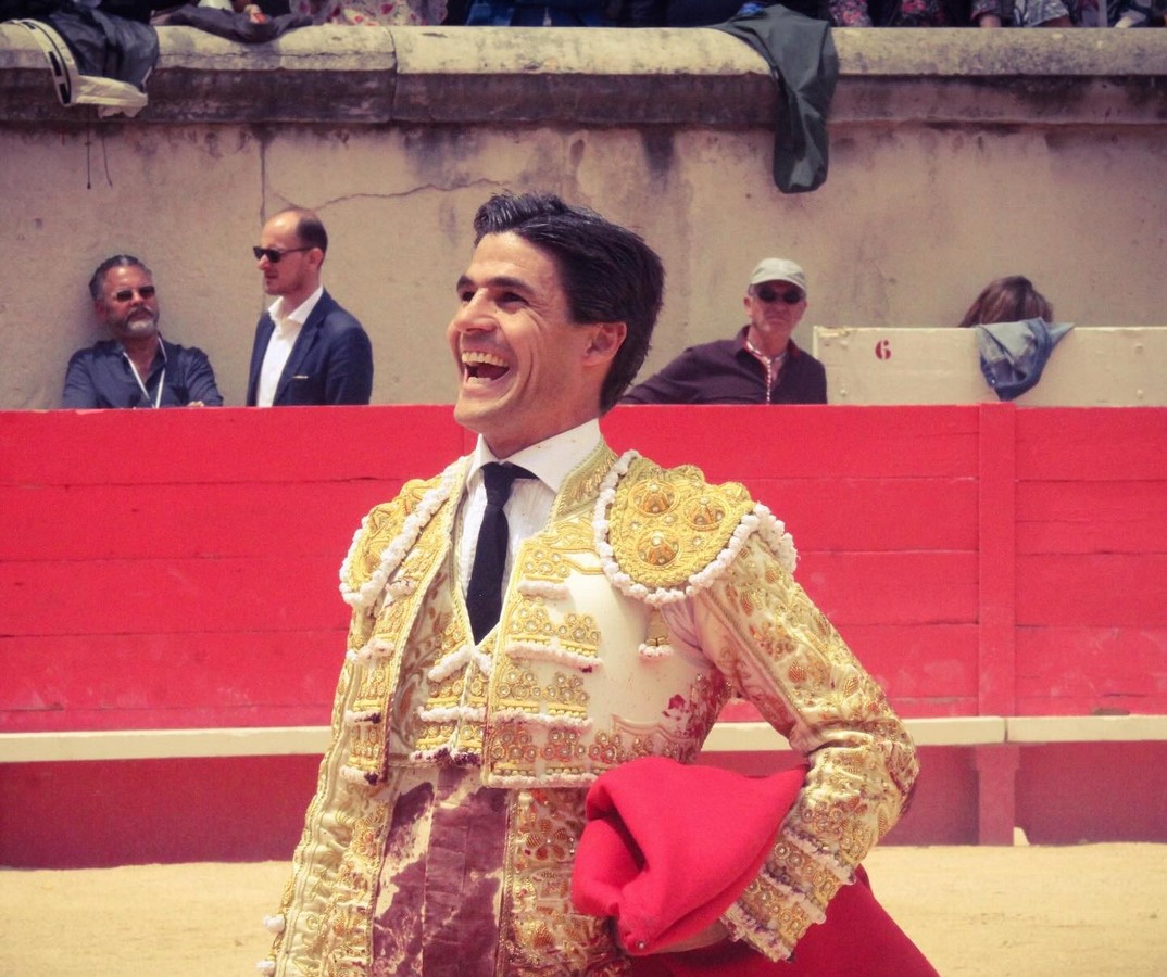 Pablo Aguado por José María Manzanares en Nimes - Chicuelinas y Tafalleras