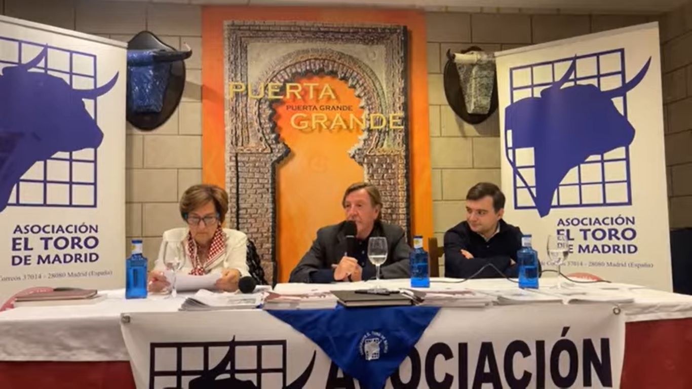 Curro Vázquez, invitado en la Asociación El Toro de Madrid - Chicuelinas y Tafalleras